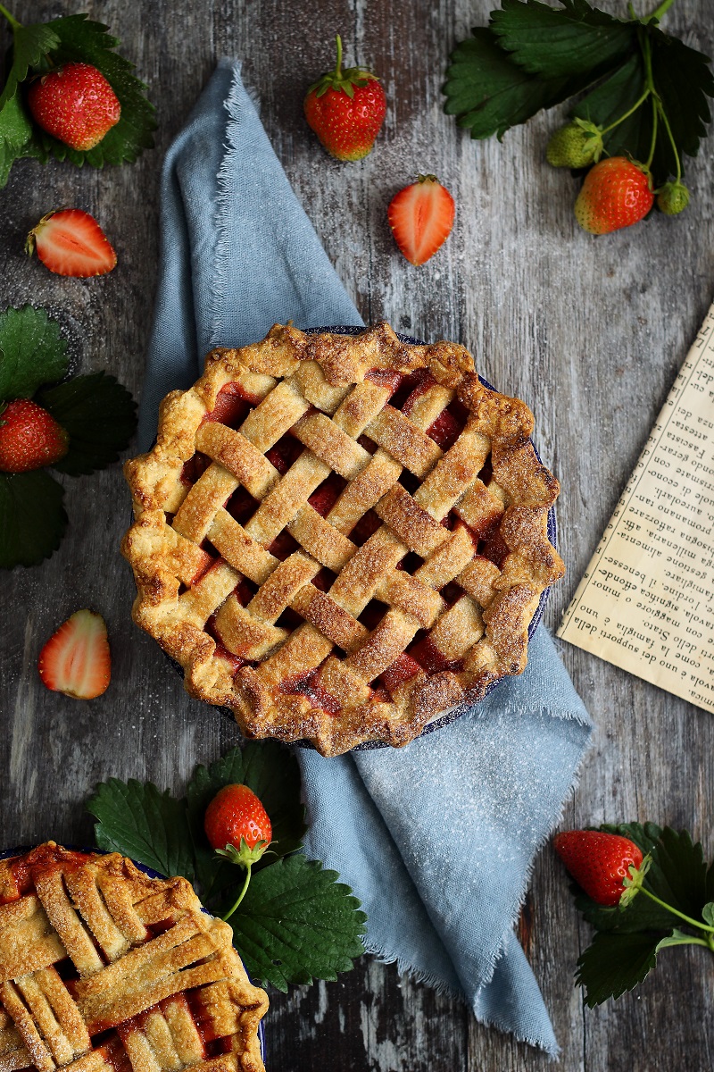 Apple Blueberry Strawberry Pie